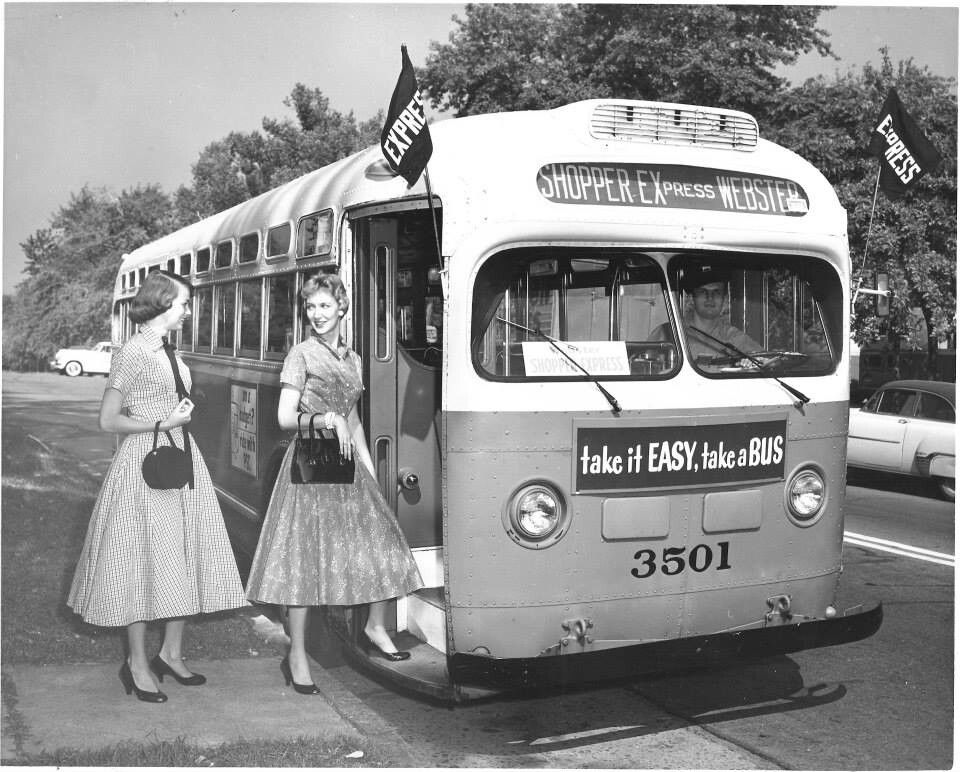 Bus 1940 St. Louis MO